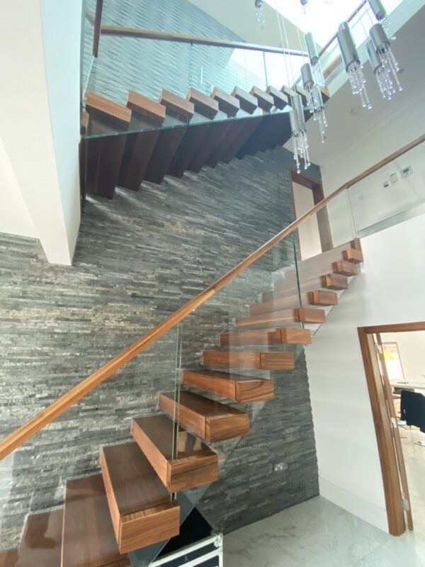 Nicholas Way – New Build House – Northwood London – Bauhaus